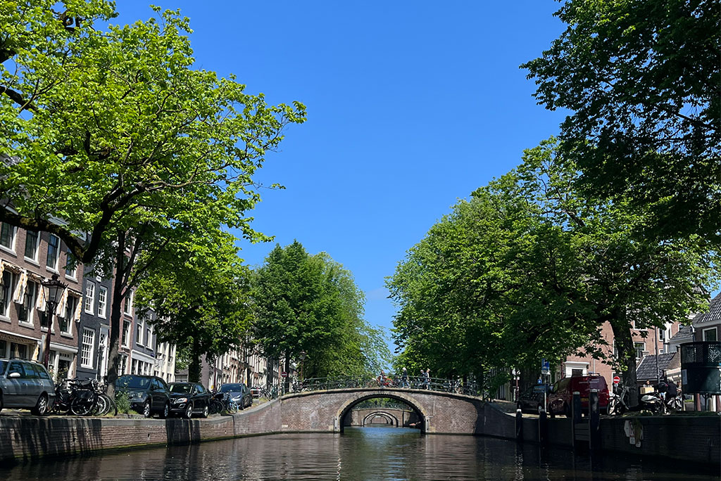 Privé Rondvaart Amsterdam - Vanaf €292 - Eco Boats Amsterdam