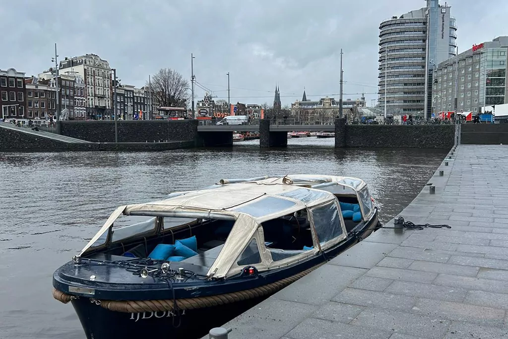 Privé Rondvaart Amsterdam - Vanaf €292 - Eco Boats Amsterdam